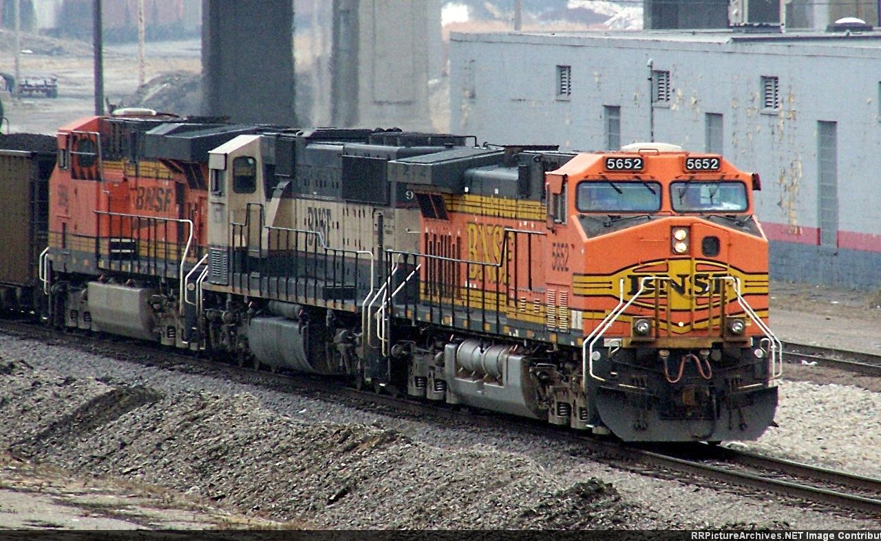 BNSF 5652